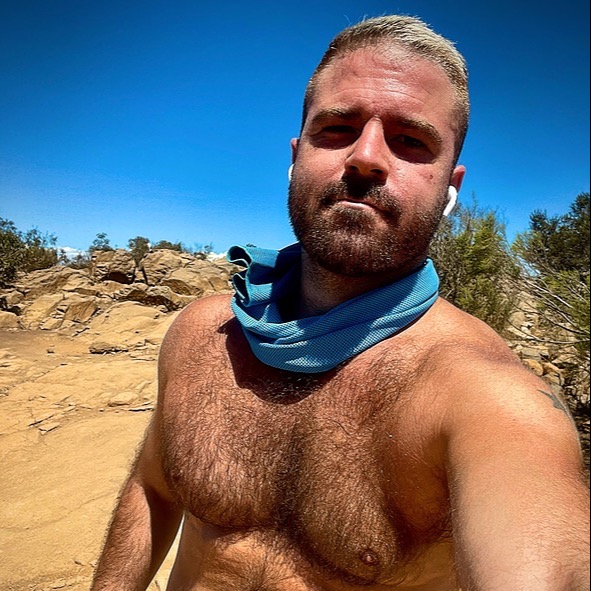 heliumrobot | Twitter, Twitch | Linktree