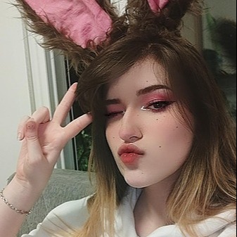 My links owo @yxx.miel - Listen on Spotify - Linktree