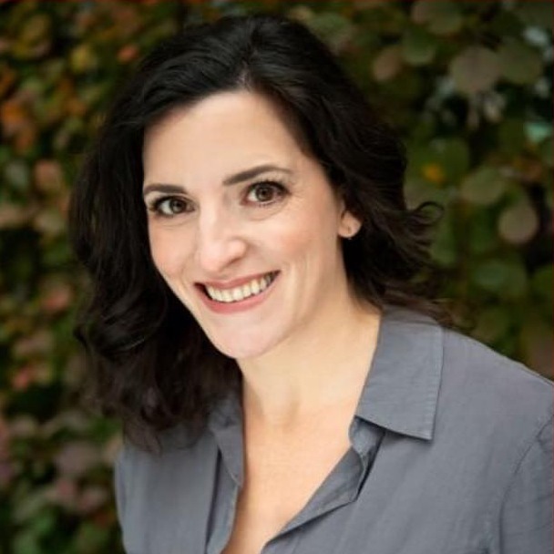 Lisa Tolin | Twitter, Instagram | Linktree