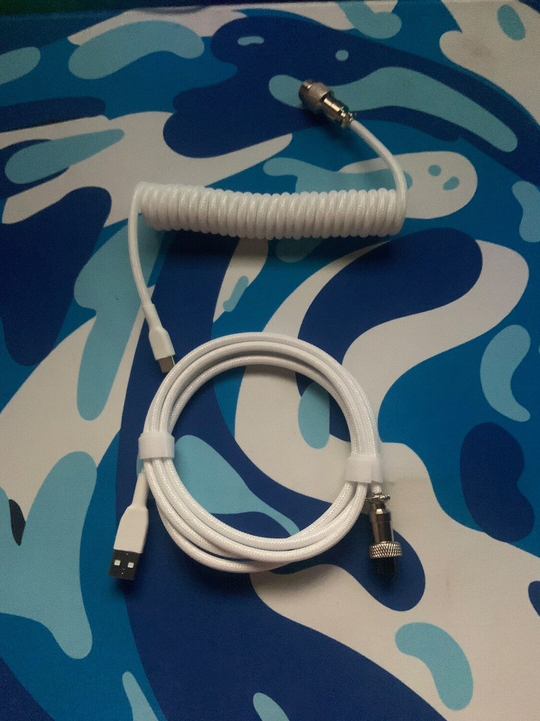 riles_tech | Instagram, TikTok | Linktree