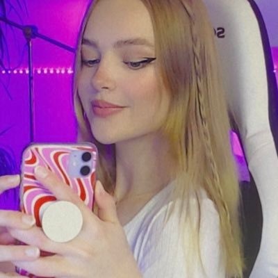 TheAmbear | Twitter, Instagram, TikTok, Twitch | Linktree