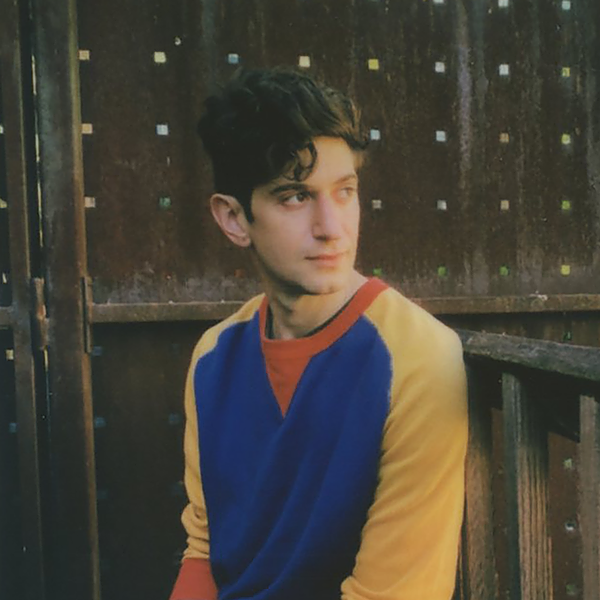 distantlovers | Twitter, Instagram, Facebook | Linktree