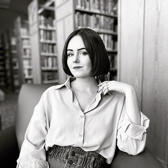 Kristen Reid | Twitter, Instagram, TikTok | Linktree