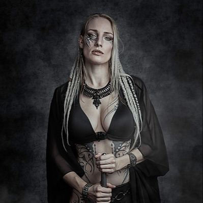 Irene Illusia | Instagram, Facebook | Linktree