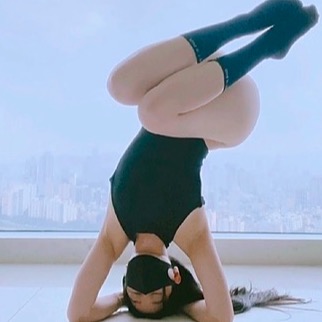 nini | Twitter, Instagram, TikTok, Twitch | Linktree