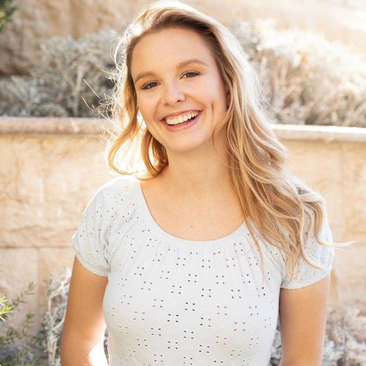 Danielle Halley | Instagram, Facebook, TikTok | Linktree