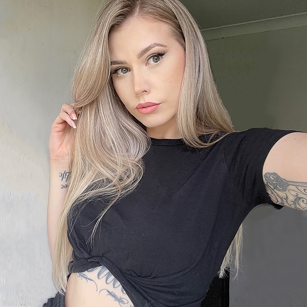 KARA | Instagram, Facebook, TikTok | Linktree