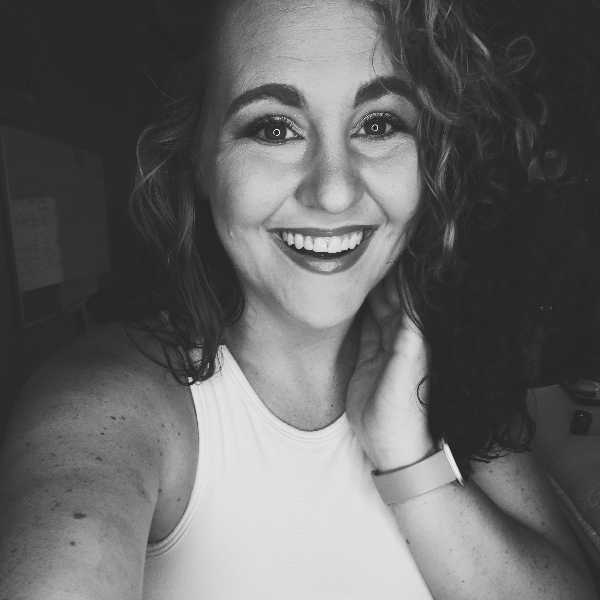 Stephanie Taylor | Twitter, Instagram, TikTok | Linktree