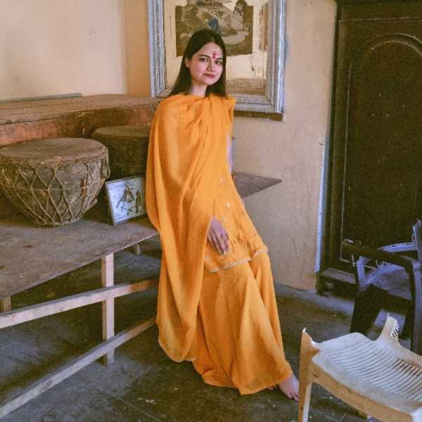 Amisha Singh Dyma | Twitter, Instagram, Facebook | Linktree