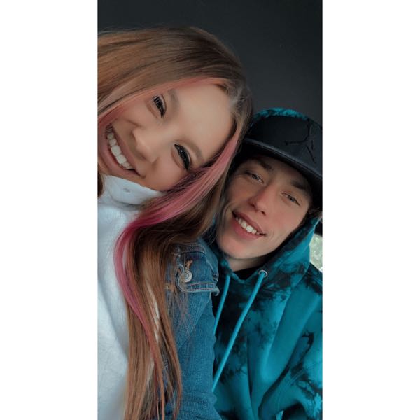 Danielle Renee | Instagram, TikTok | Linktree