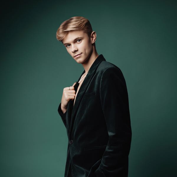 Theoz | Instagram, Facebook, TikTok | Linktree