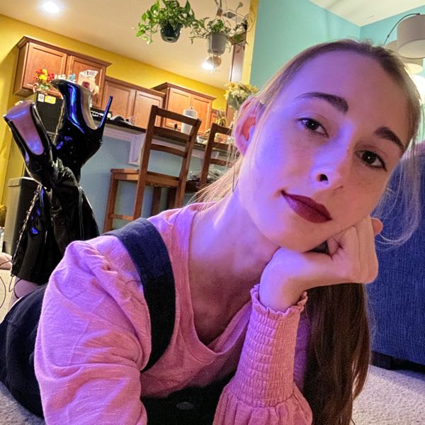 Blissful Ellie Burns - Find Blissful Ellie Burns Onlyfans - Linktree