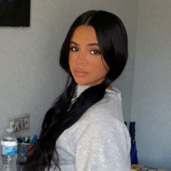 Ivy 💗 | Instagram, TikTok | Linktree