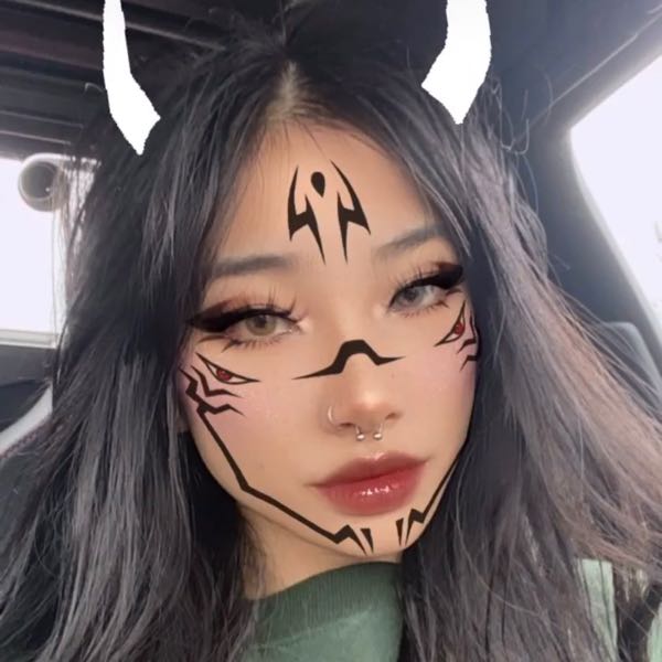 eggspringroll | Twitter, Instagram, TikTok, Twitch | Linktree