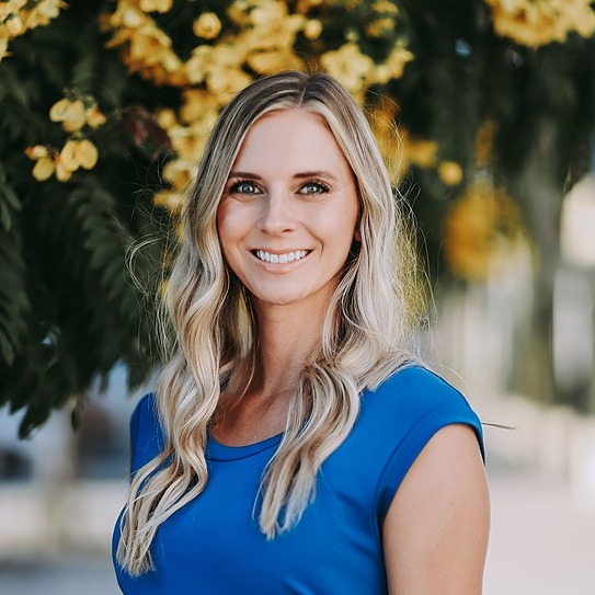 Roxy Lambert Realtor | Twitter, Facebook | Linktree