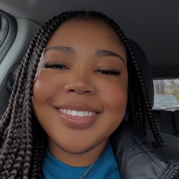 Victoria Harris | Twitter, Instagram, Facebook, TikTok | Linktree