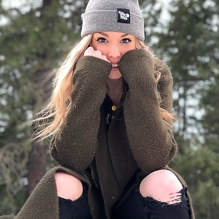 Ellie Fier | Instagram, Facebook | Linktree