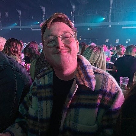 Torster | Twitter, TikTok, Twitch | Linktree