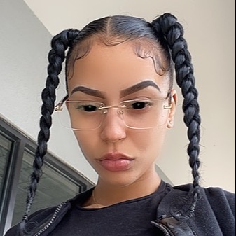 Tynadia | Twitter, Instagram, TikTok | Linktree