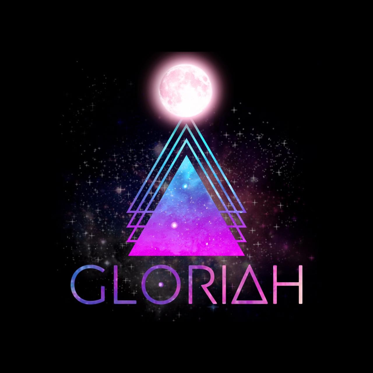 @Gloriah | Twitter, Instagram, Facebook | Linktree