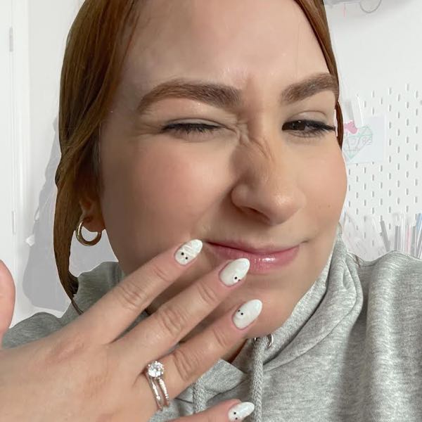 @Nails_BySharon._ | Instagram, Spotify, Facebook, TikTok | Linktree